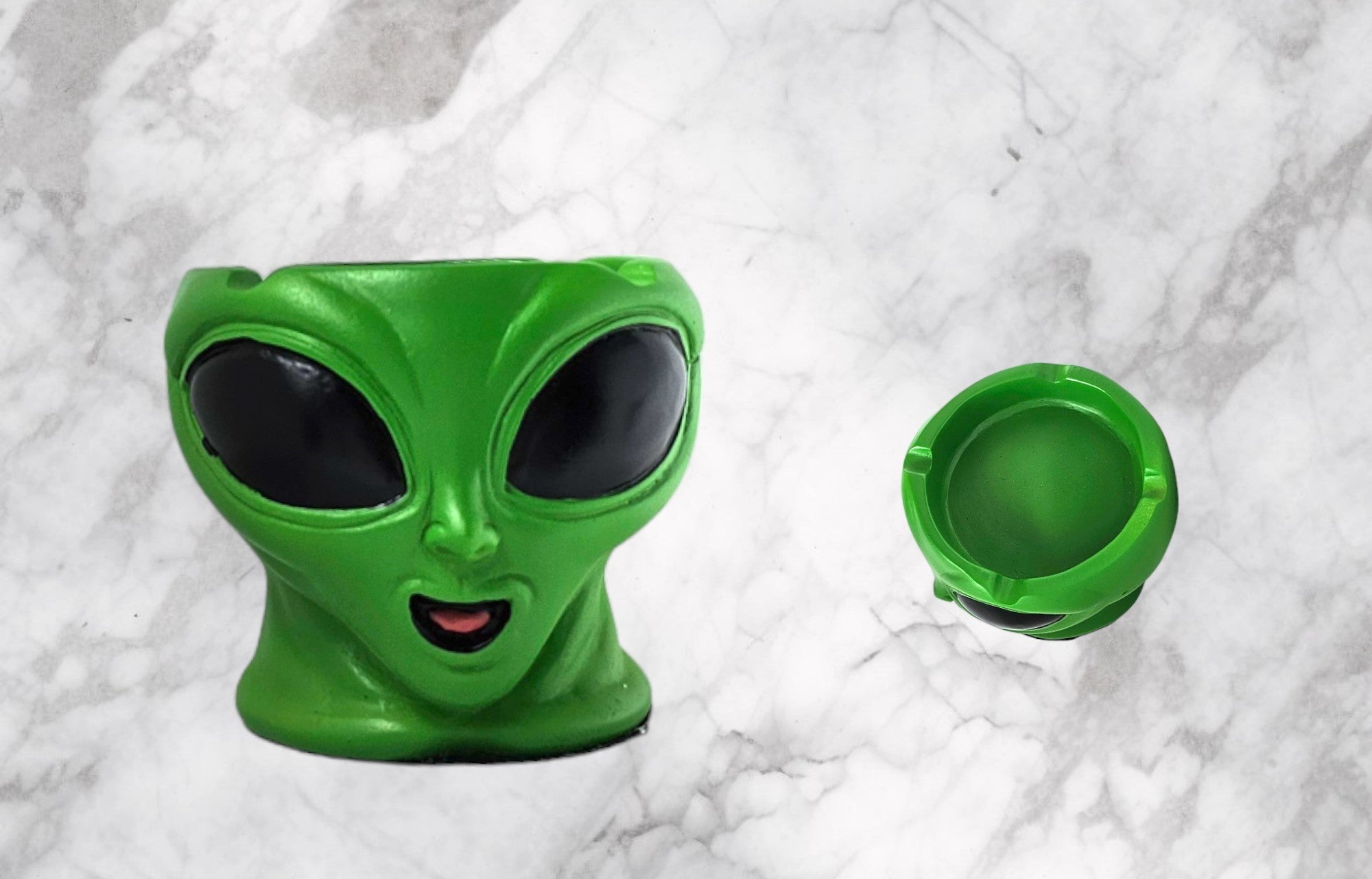 New Arrival - Novelty Alien Ashtray – Witchyladys